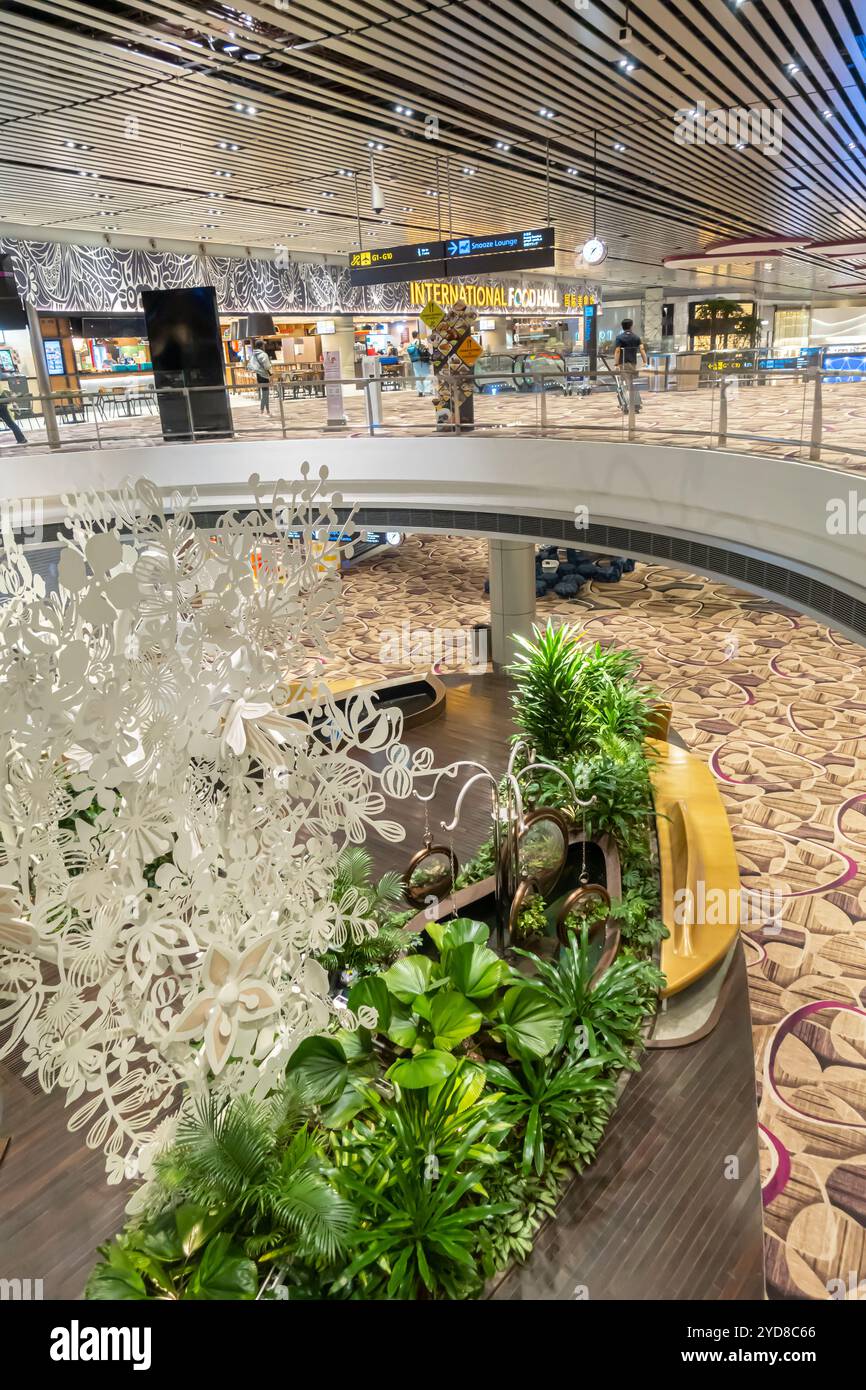 Steel in Bloom installation in Singapore Changi Airport Terminal 4 ...