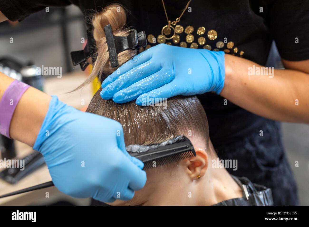 Sleek dance bun hi-res stock photography and images - Alamy