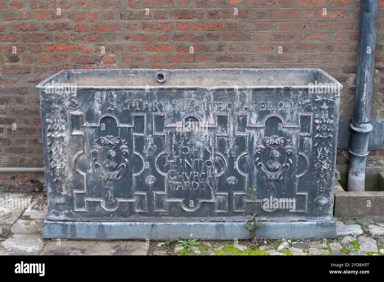 Ham, Richmond-upon-Thames, Surrey, UK. 21st October, 2024. A lead ...