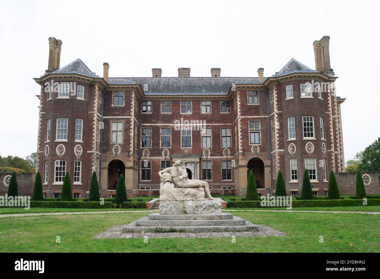 Ham, Richmond-upon-Thames, Surrey, UK. 21st October, 2024. A statue of ...