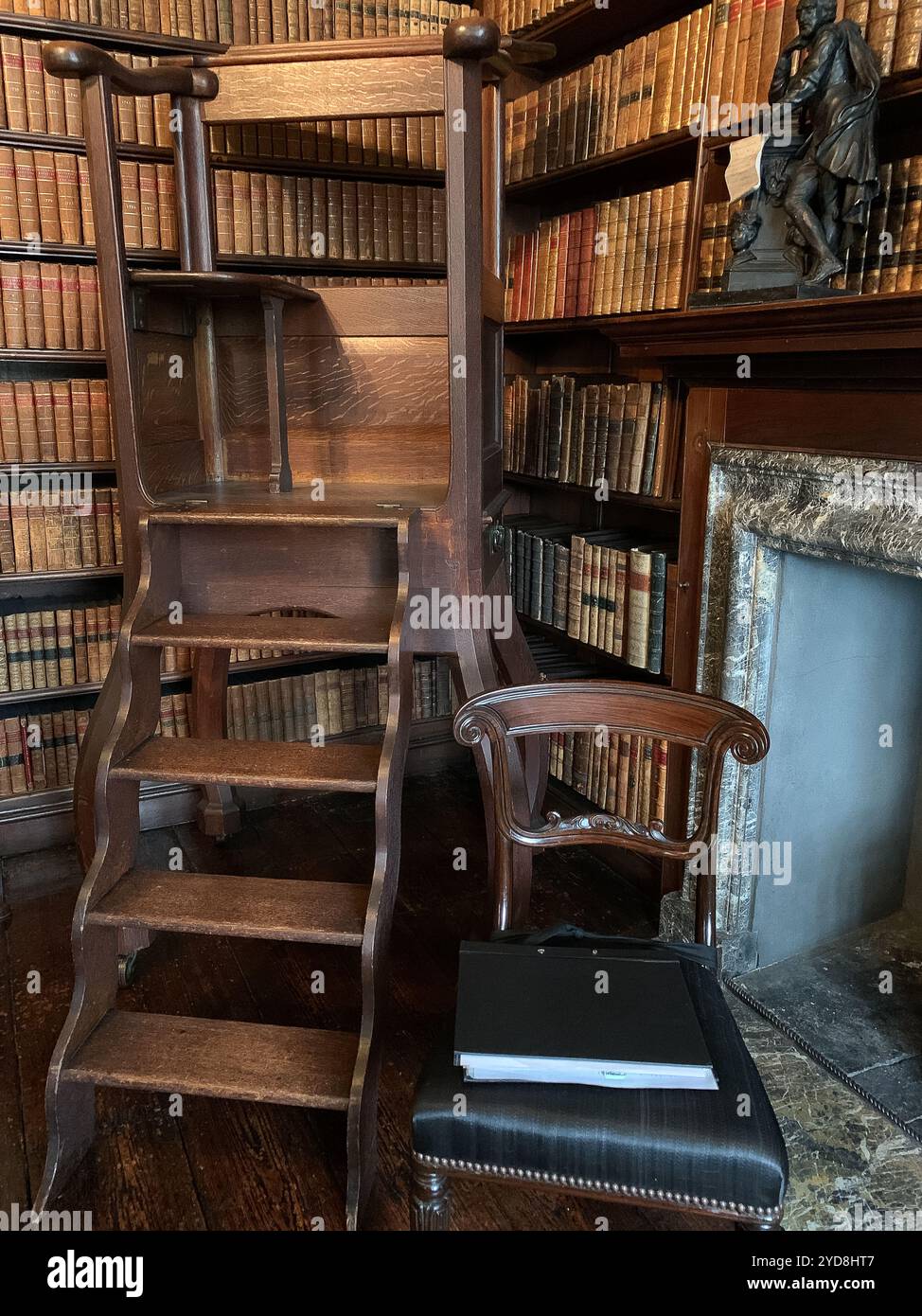 Ham, Richmond-upon-Thames, Surrey, UK. 21st October, 2024. The library ...