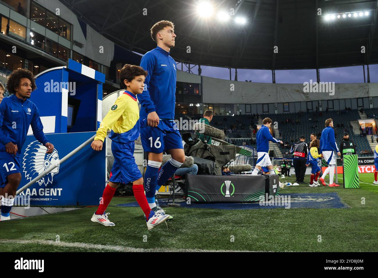 Gent, Belgium. 28th Sep, 2024. Mathias Delorge of AA Gent before the ...