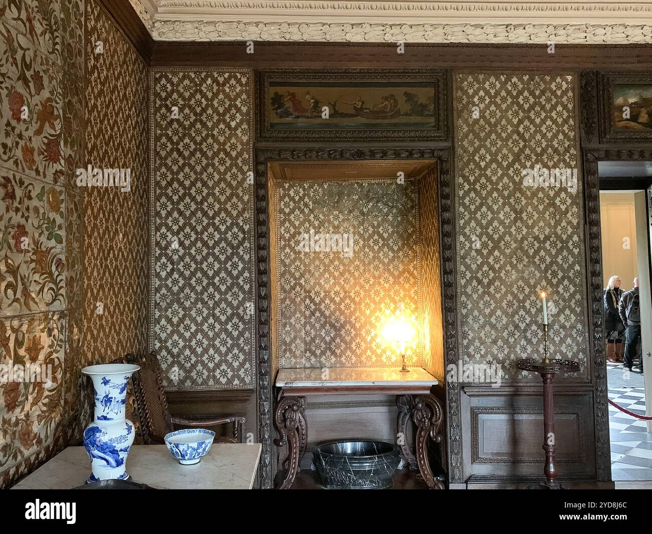 Ham, Richmond-upon-Thames, Surrey, UK. 21st October, 2024. A Gilded ...