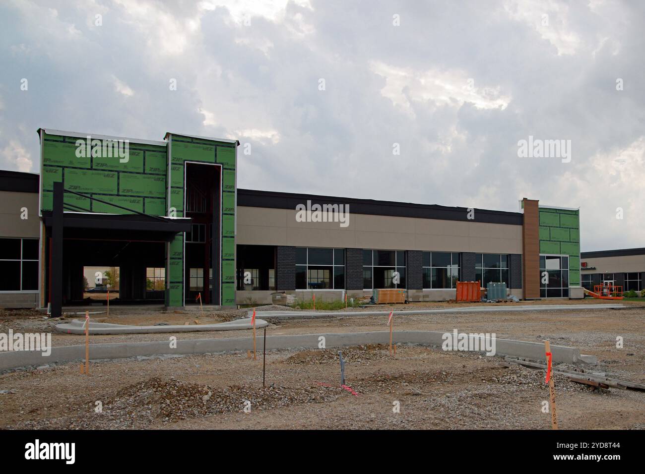 Greenwood, Indiana, USA -September 22 2024: A commercial real estate ...