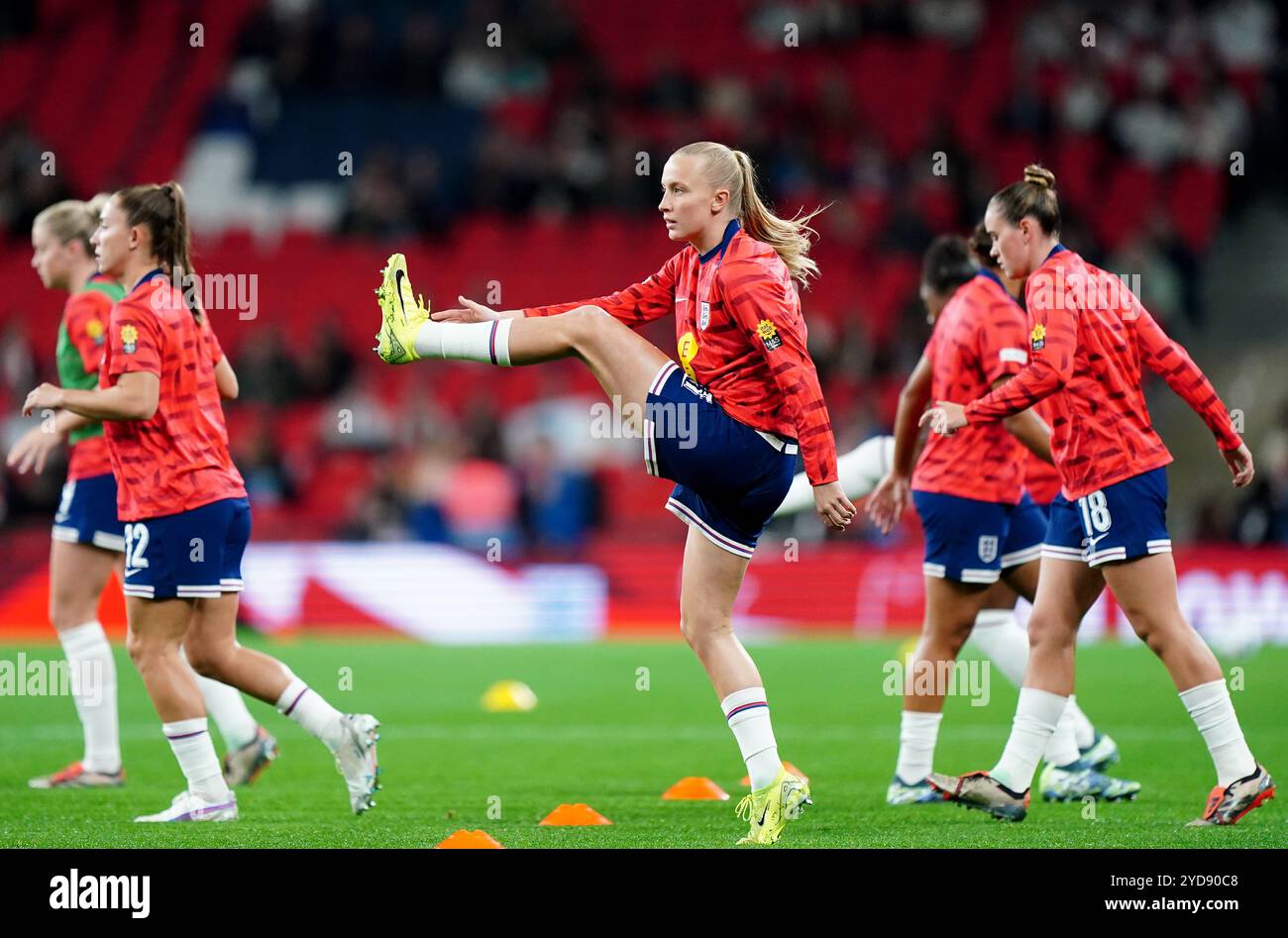 England's Aggie Beever-Jones (centre) during the warm up before the ...