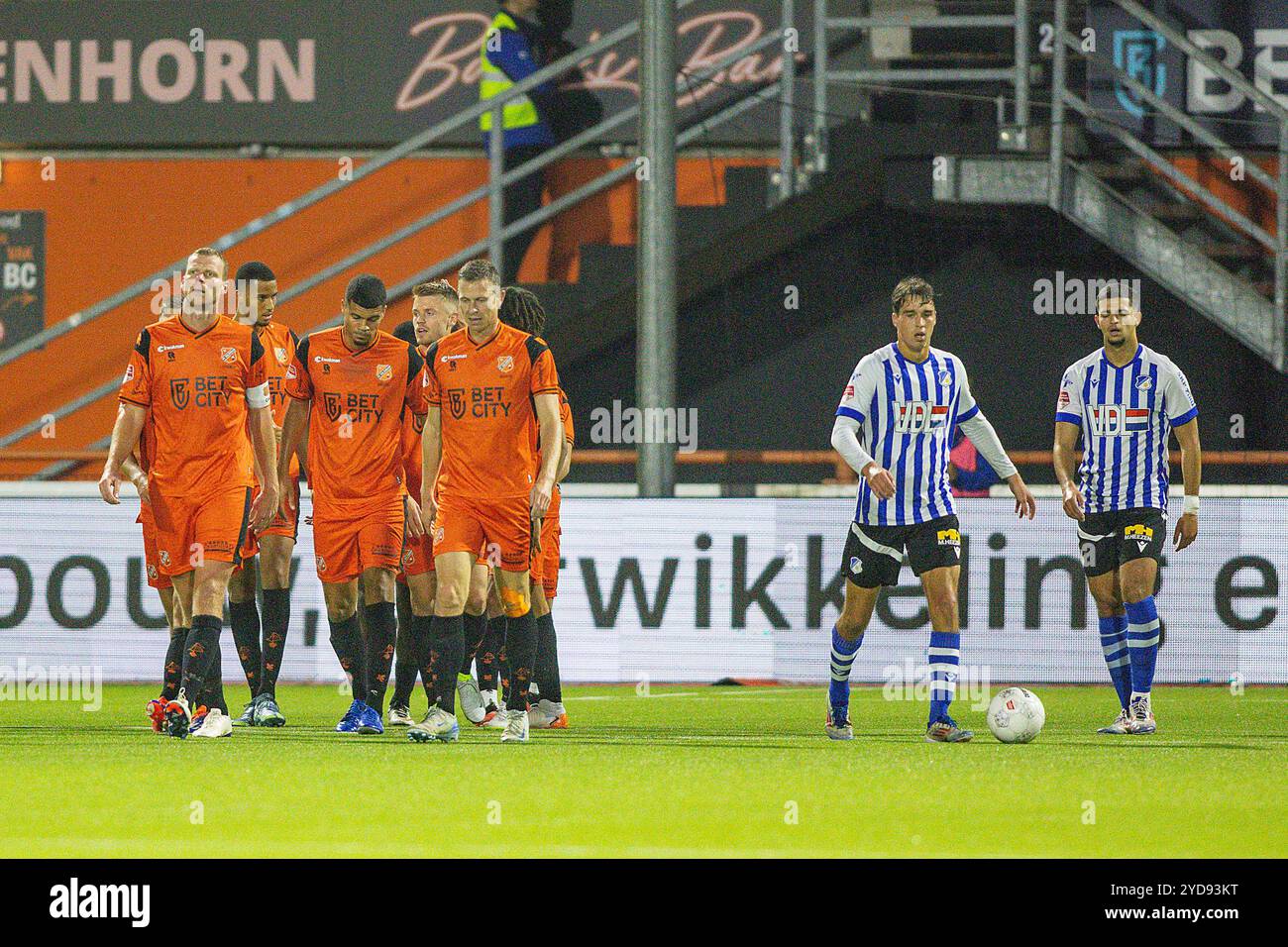 Volendam, Netherlands. 25th Oct, 2024. VOLENDAM - 25-10-2024, KRAS ...