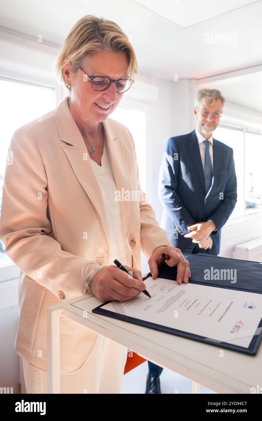 Vlissingen, Netherlands. 25th Oct, 2024. Elia CEO ad-interim Catherine ...