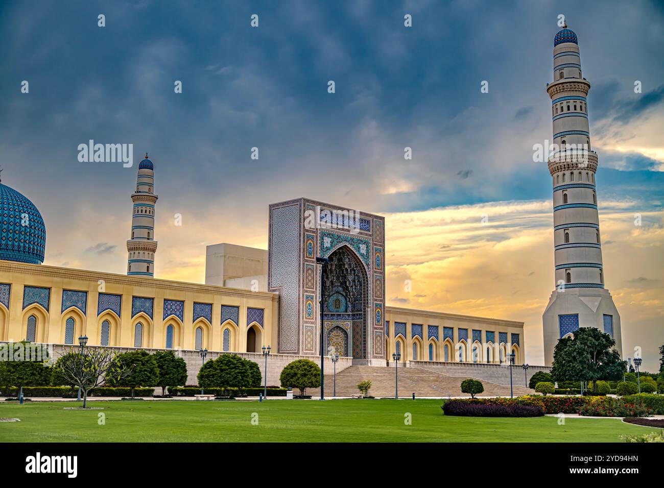 Sultan Qaboos Grand Mosque in Sohar Stock Photo - Alamy