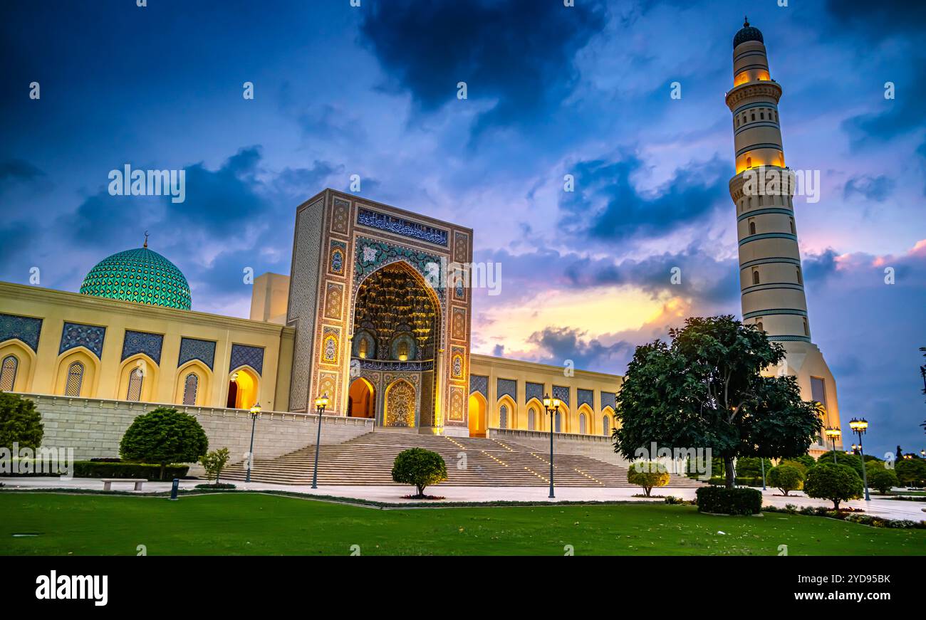 Sultan Qaboos Grand Mosque in Sohar Stock Photo - Alamy