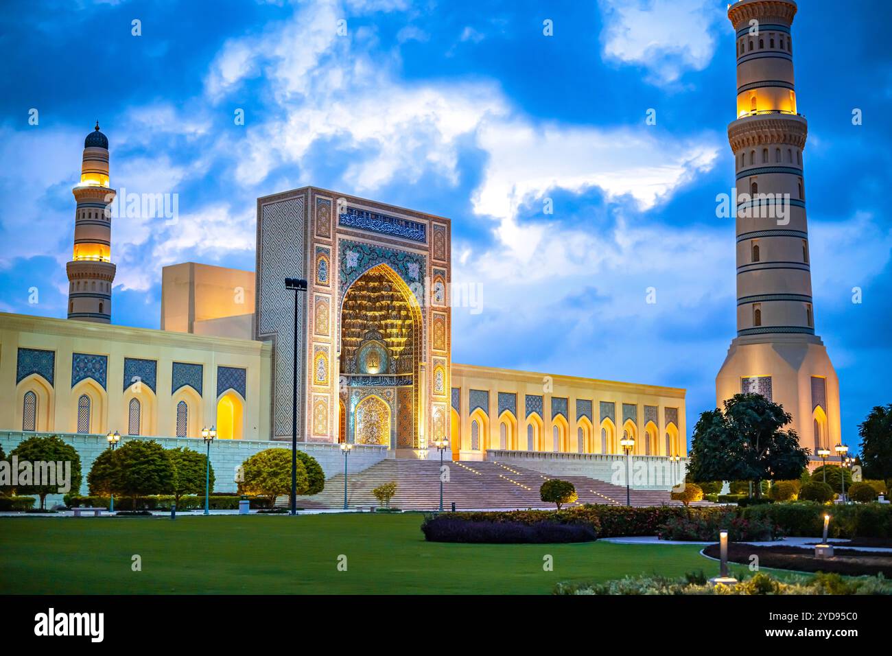 Sultan Qaboos Grand Mosque in Sohar Stock Photo - Alamy