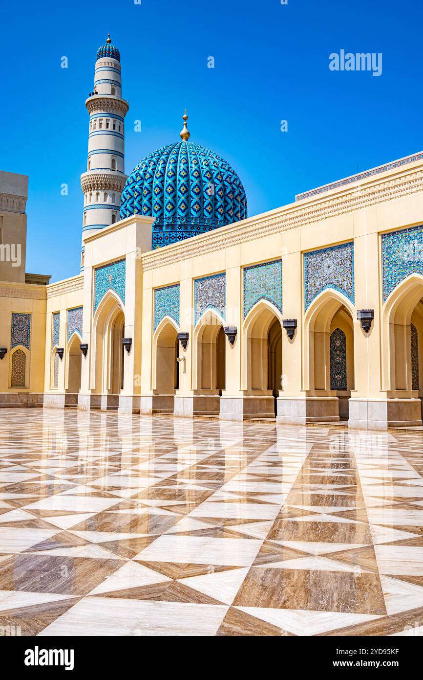 Sultan Qaboos Grand Mosque in Sohar Stock Photo - Alamy
