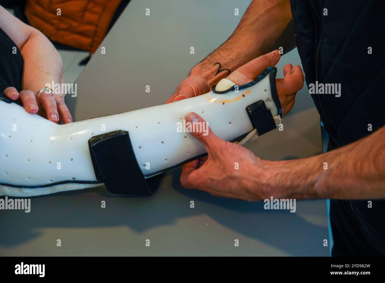 Within the Orthosud company, custom-made orthotics and orthopedic ...