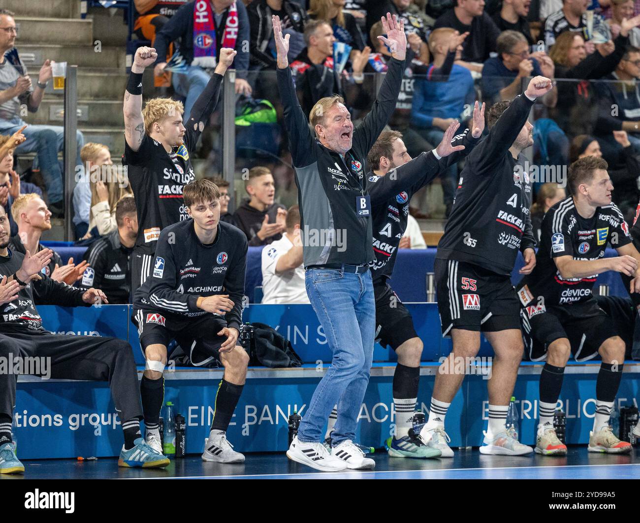 Martin Schwalb (HC Erlangen, Trainer) HC Erlangen vs. THW Kiel ...