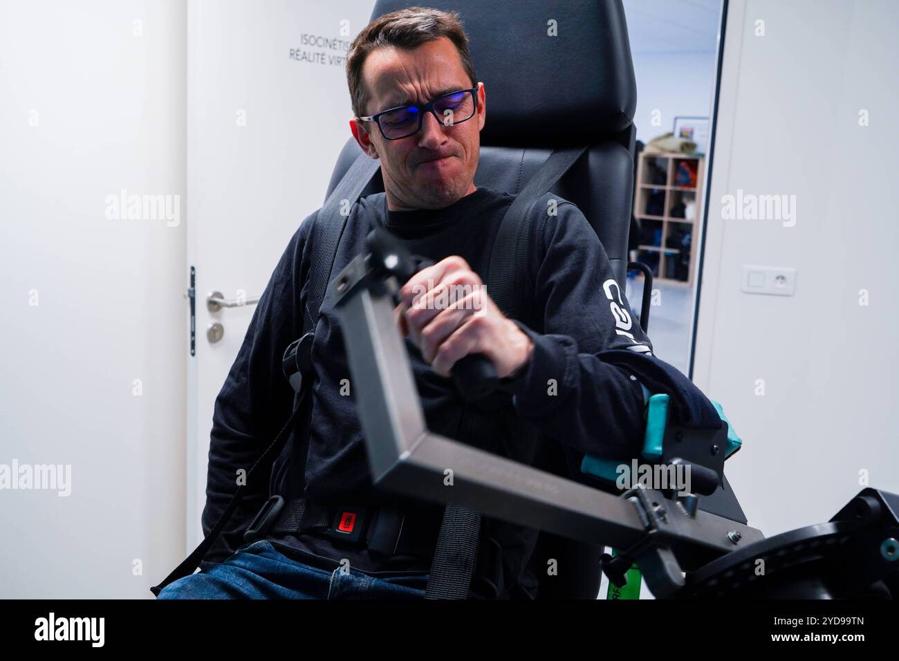 Physiotherapy center specializing in shoulder pathology before or after ...