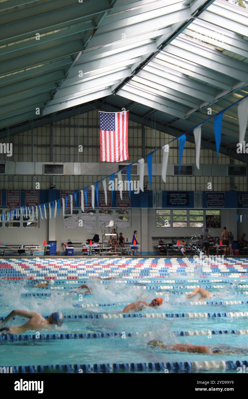 Swimming pool lane lines water hi-res stock photography and images - Alamy