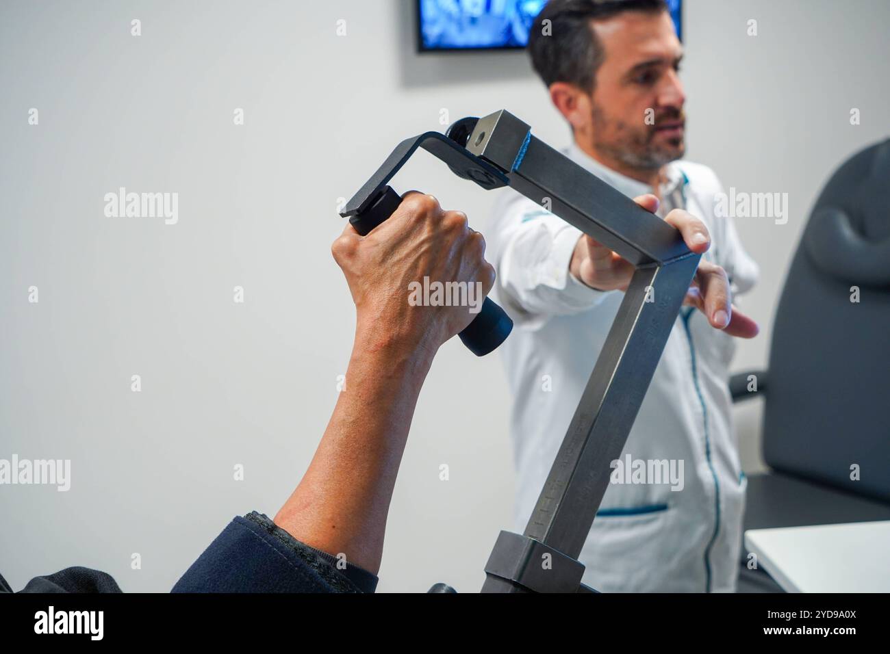 Physiotherapy center specializing in shoulder pathology before or after ...