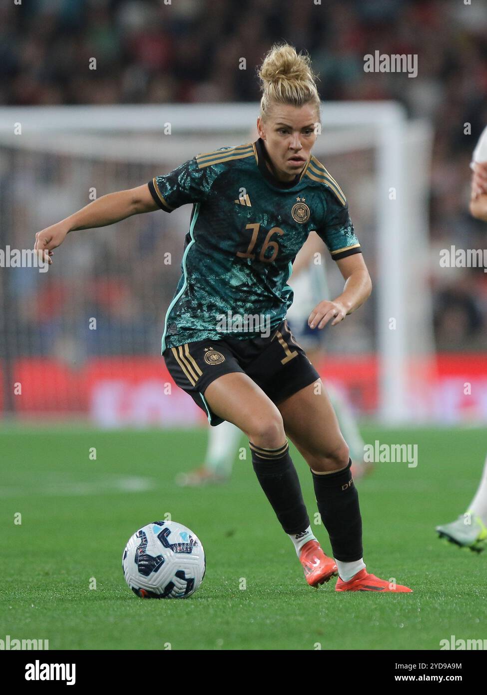 North London, United Kingdom. 25 October, 2024. Linda Dallmann of ...