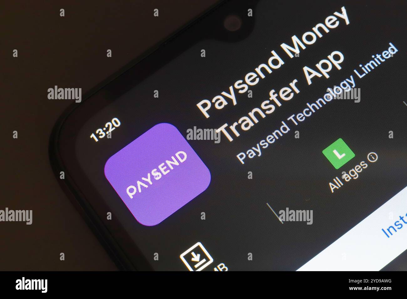 Paysend app hi-res stock photography and images - Alamy