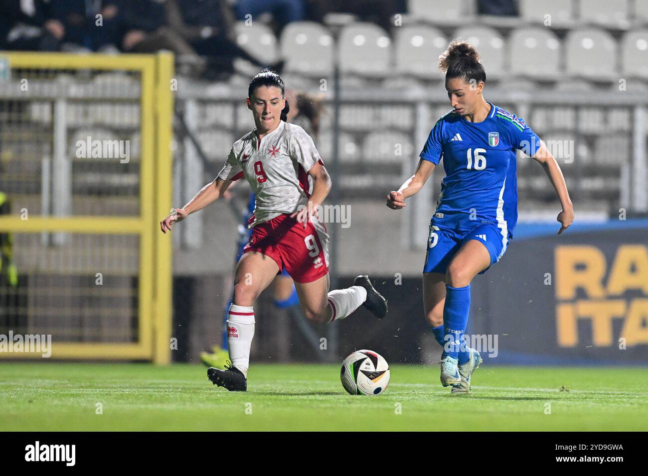 Emma severini in action hi-res stock photography and images - Alamy