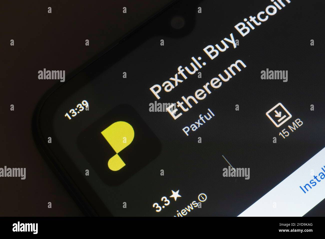 Paxful app hi-res stock photography and images - Alamy