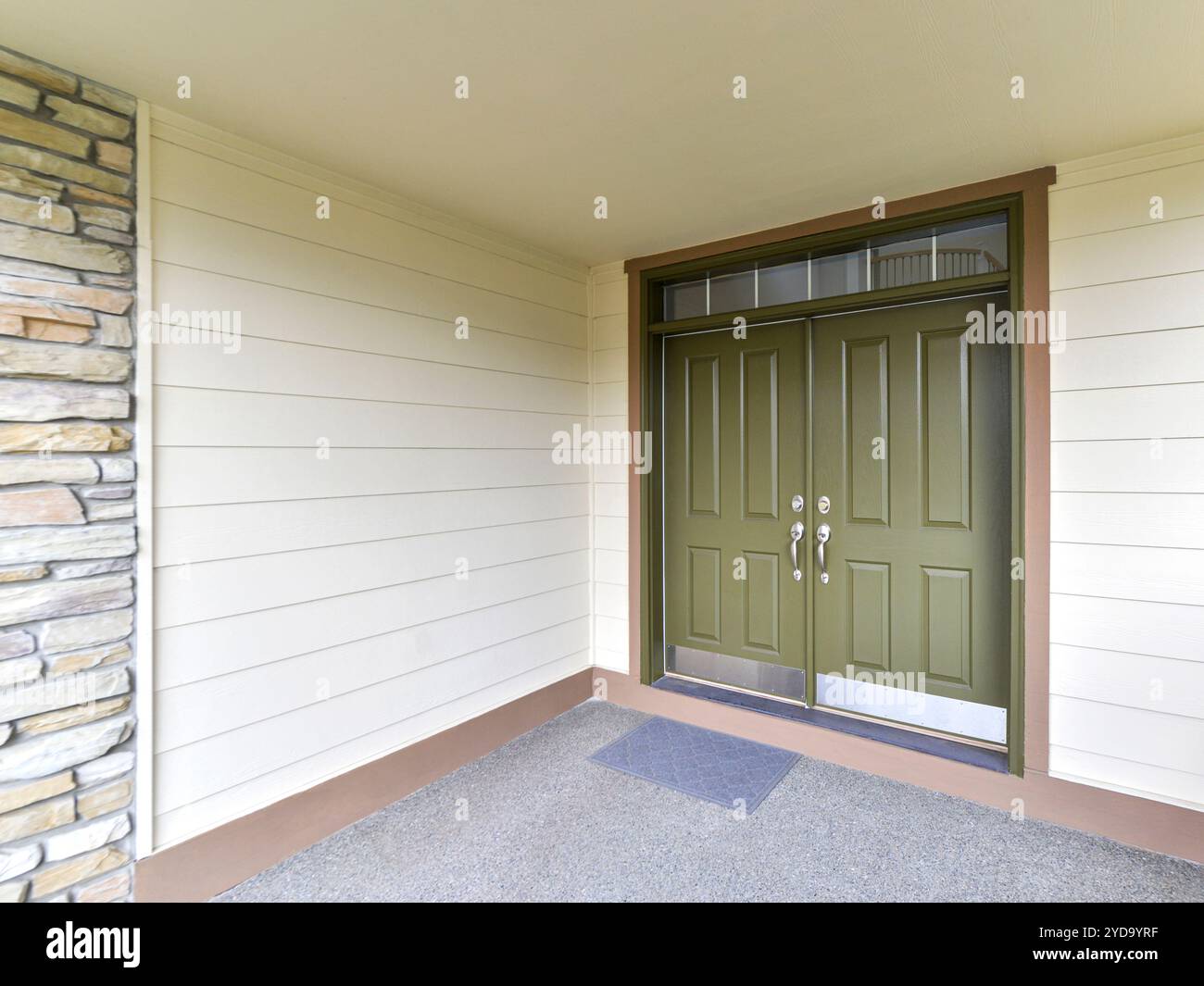 Front facade entrance modern hi-res stock photography and images - Alamy