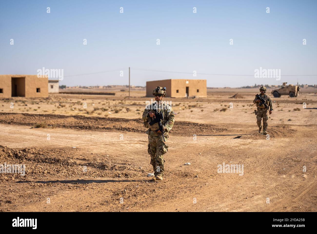 U.S. Army Soldiers from Charlie Company, 1st Battalion, 181st Infantry ...