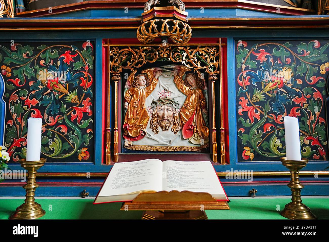 Altar st joseph altar st hi-res stock photography and images - Alamy