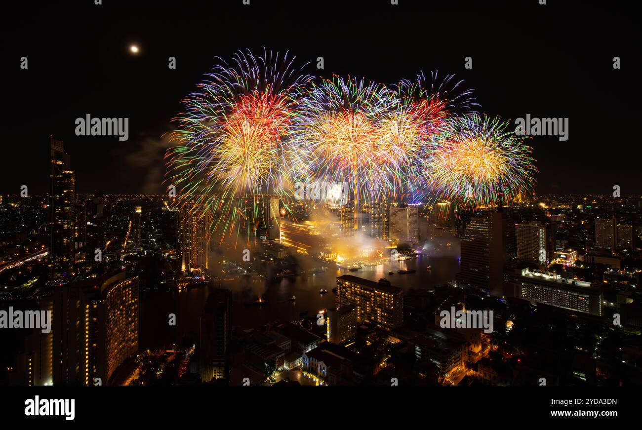 Spectacular fireworks display along the River Stock Photo - Alamy
