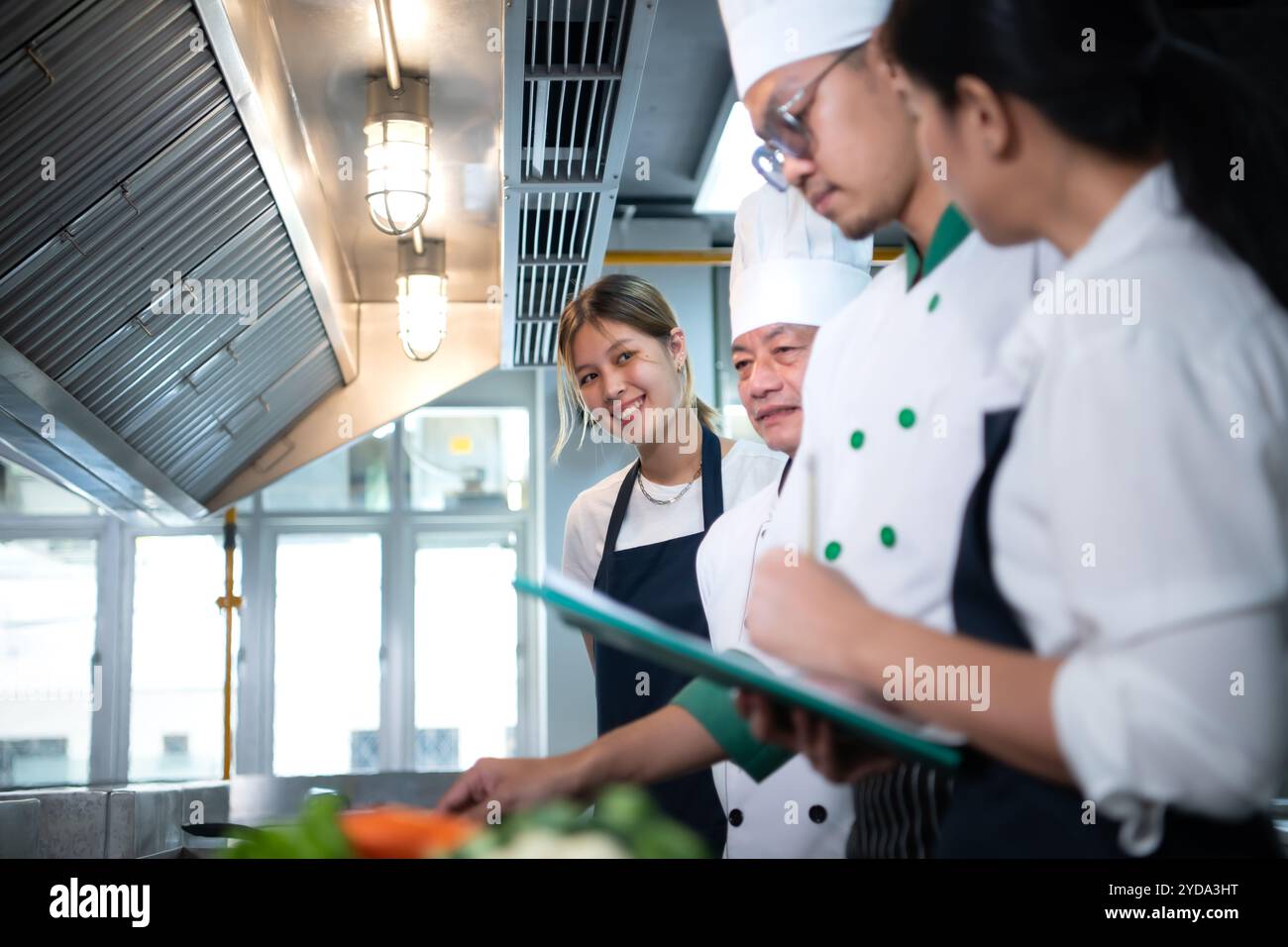Male students in a kitchen hi-res stock photography and images - Alamy