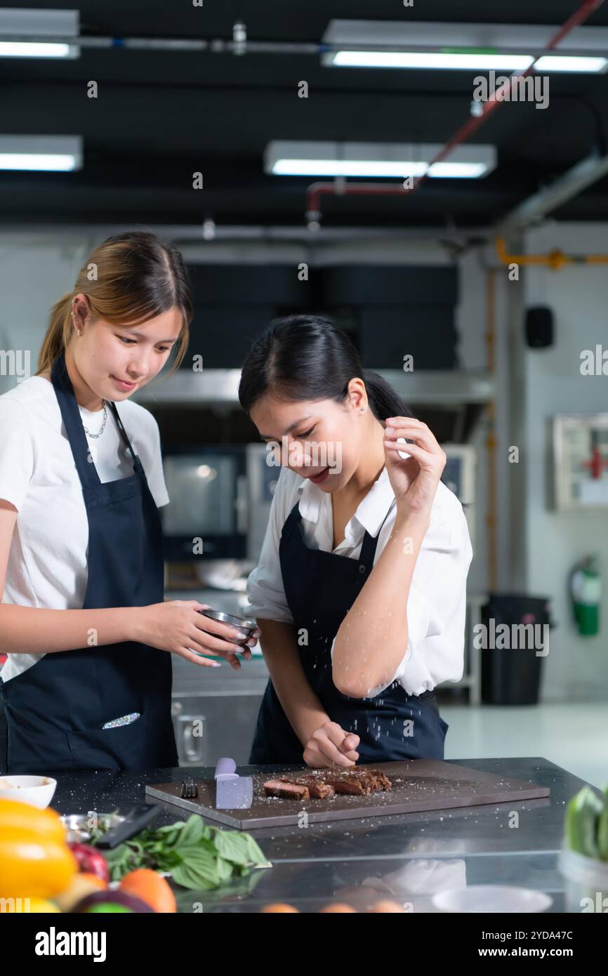 Chefs grilling beef pork hi-res stock photography and images - Alamy
