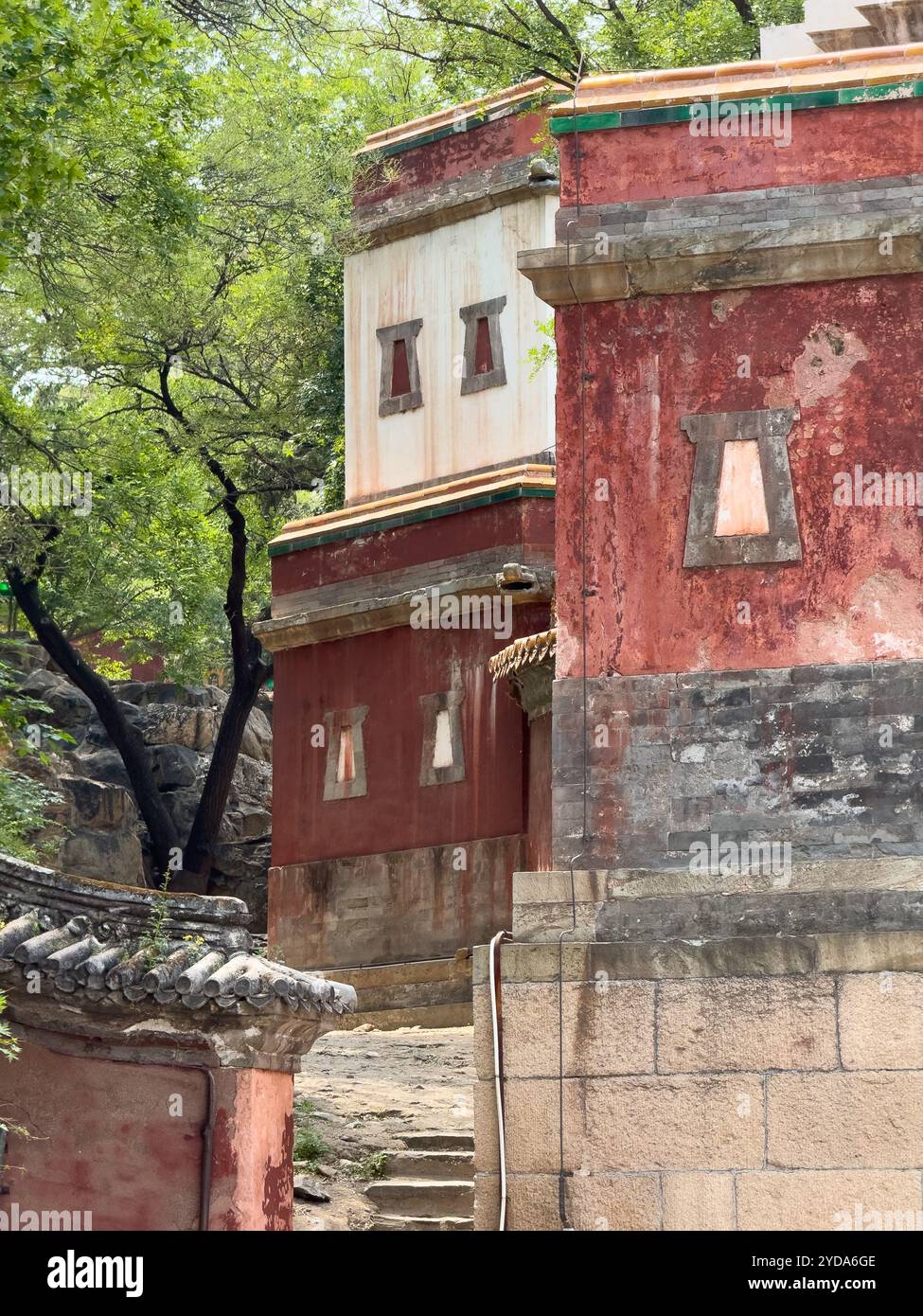 Explore breathtaking ancient architecture hi-res stock photography and ...