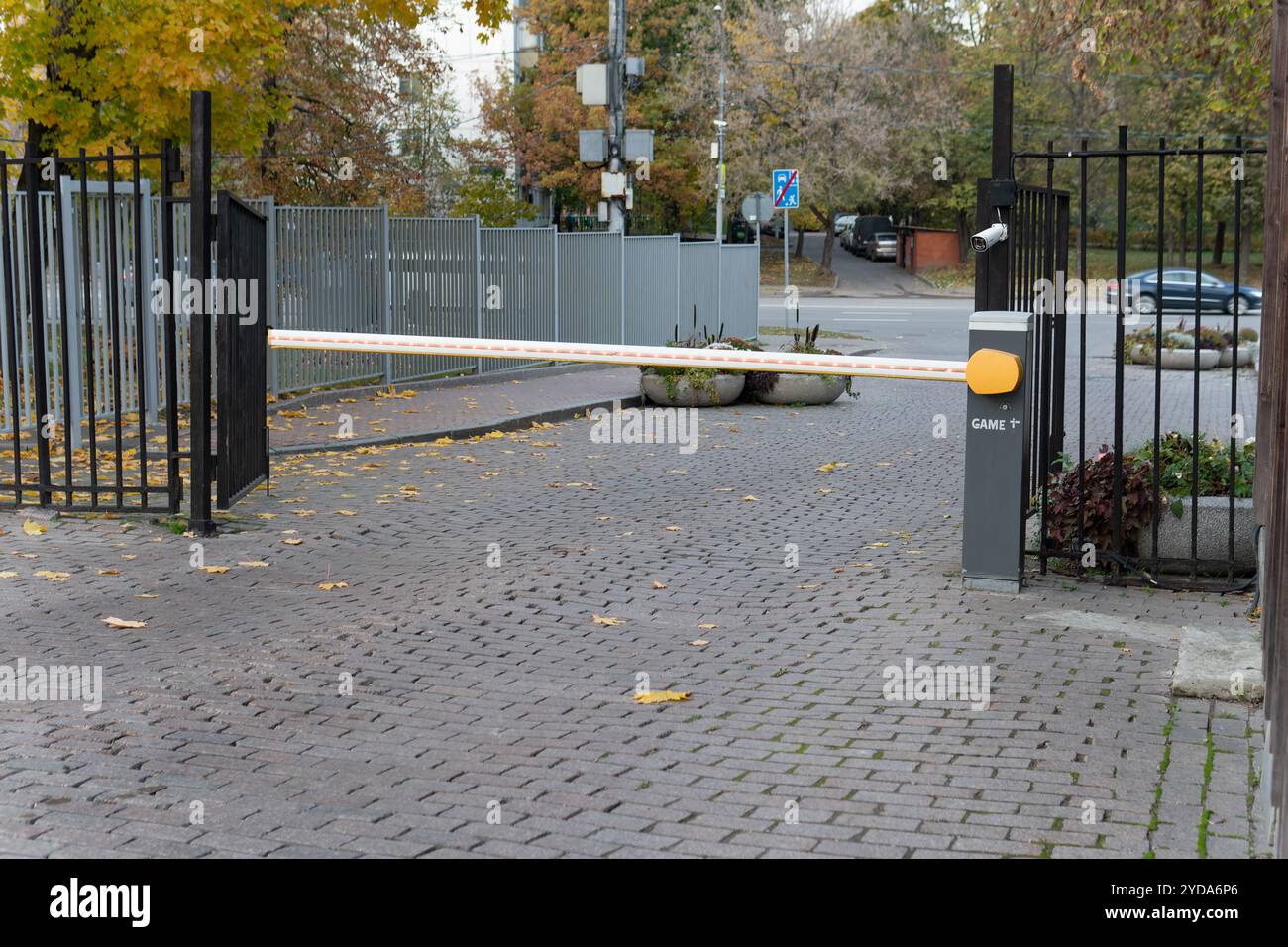 Electric automatic traffic signal hi-res stock photography and images ...