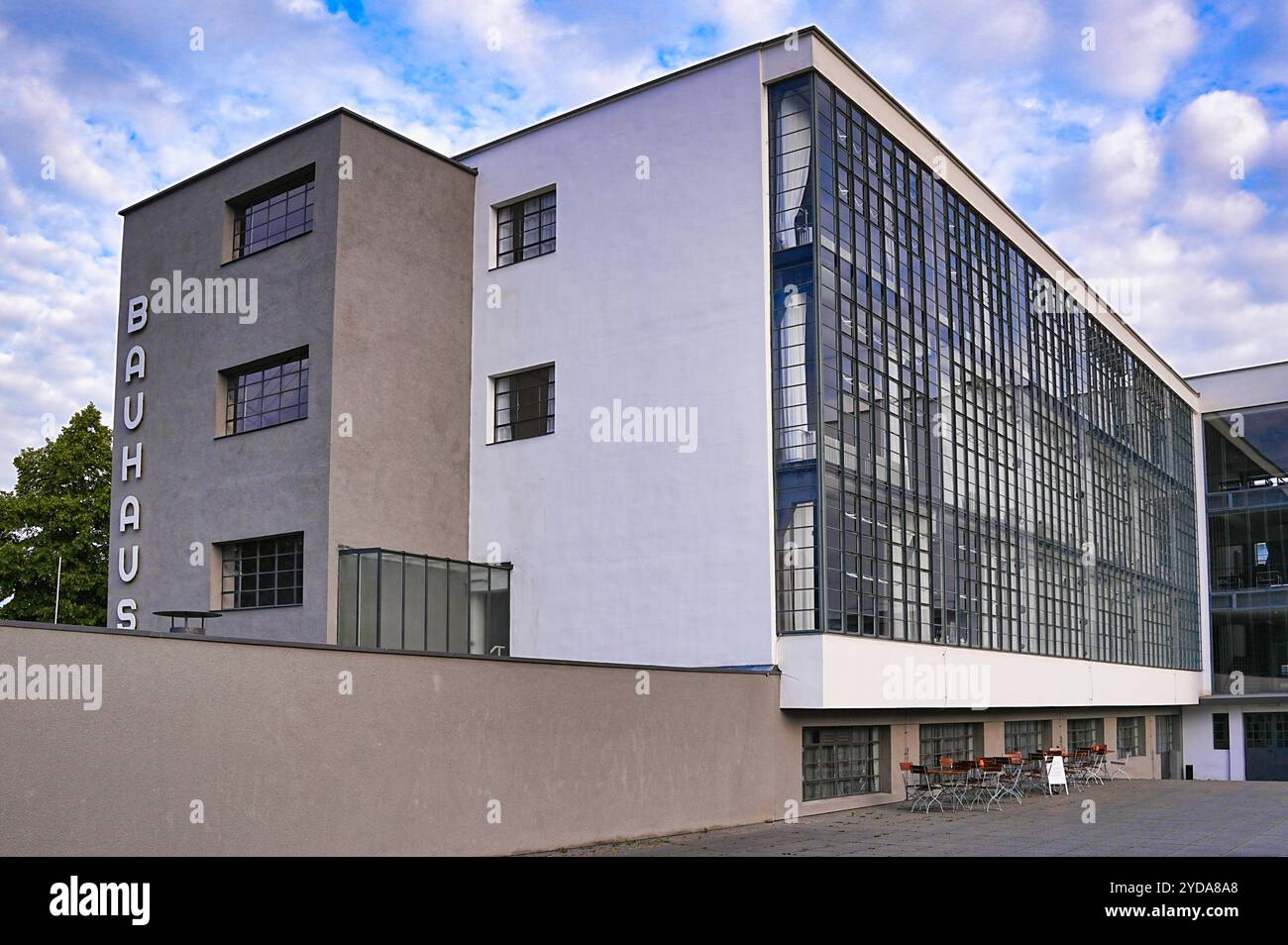 Bauhaus building in Dessau by Walter Gropius, 1926 Stock Photo - Alamy