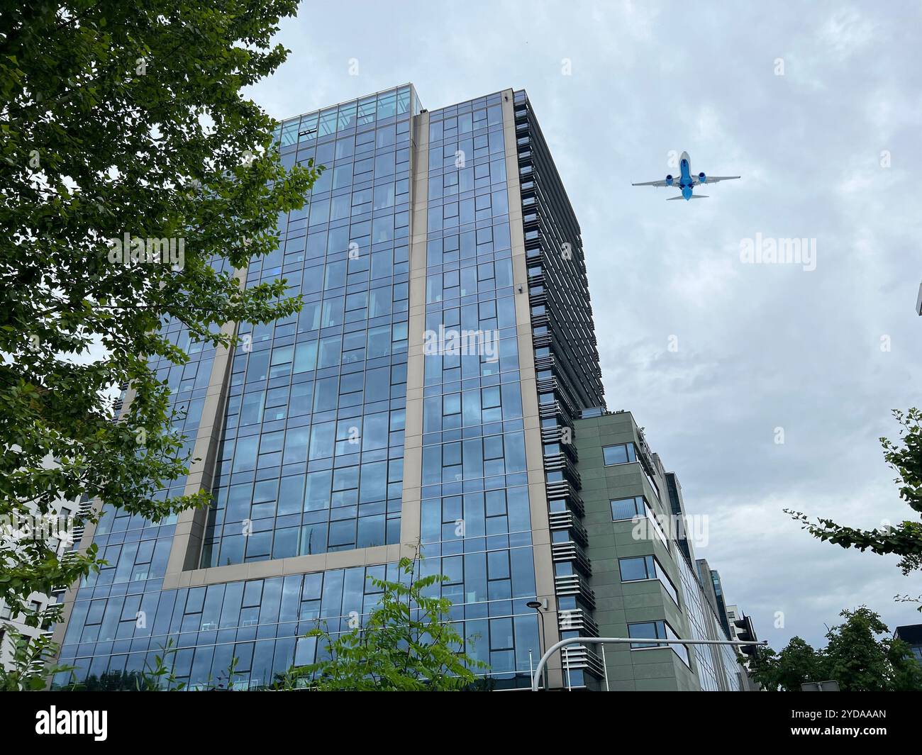 Low angle aerial view passenger hi-res stock photography and images - Alamy