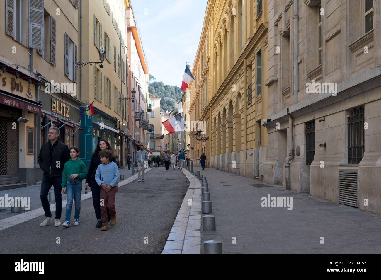 NICE, FRANCE - JANUARY 28, 2024: Typical street and building in city of ...