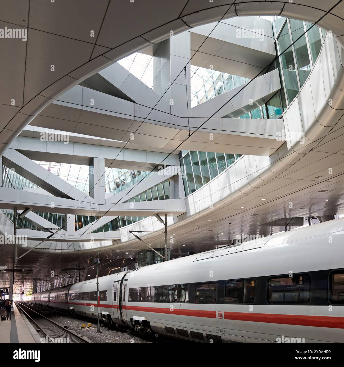 ICE with the opening to the glass dome, long-distance train station ...