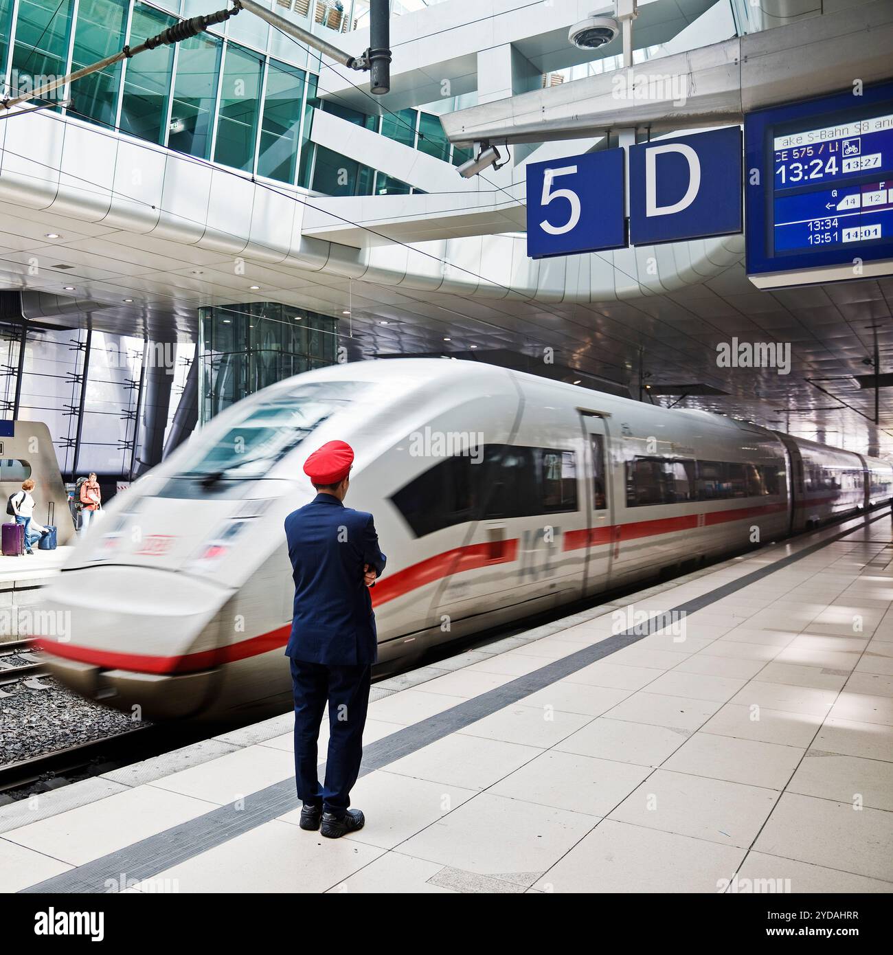 ICE with Deutsche Bahn employee, long-distance train station, Frankfurt ...