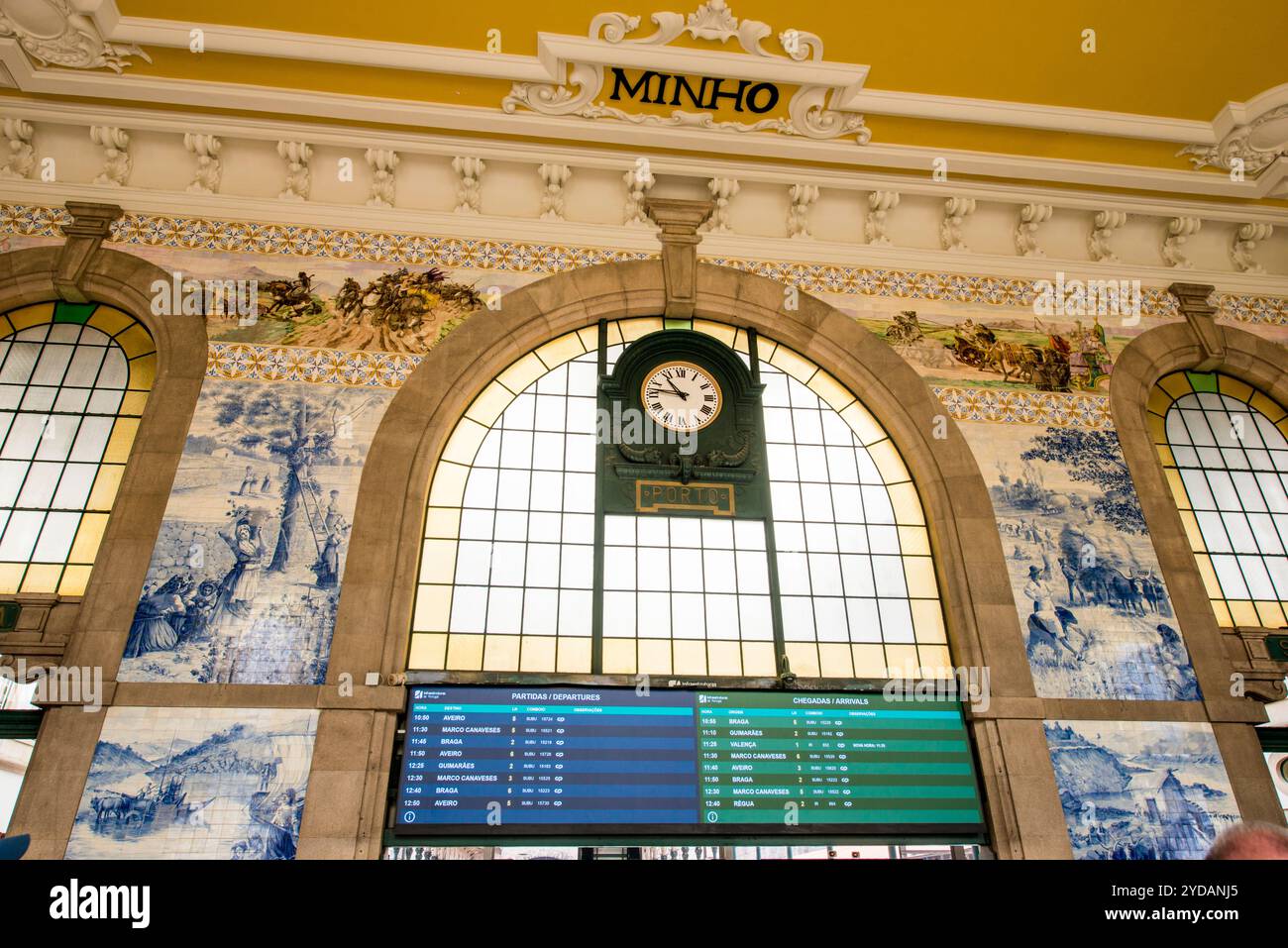 Train schedule display Saint Benedict Train Station (Estacao de Sao ...