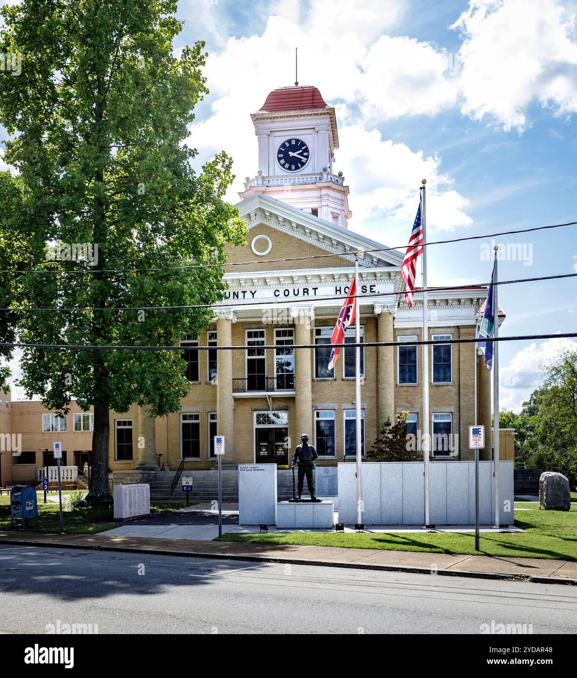 9 Sept. 2024-Maryville, TN: Blount County Courthouse, close front view ...