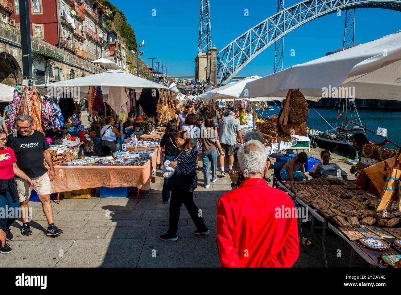 Porto riverside promenade hi-res stock photography and images - Alamy