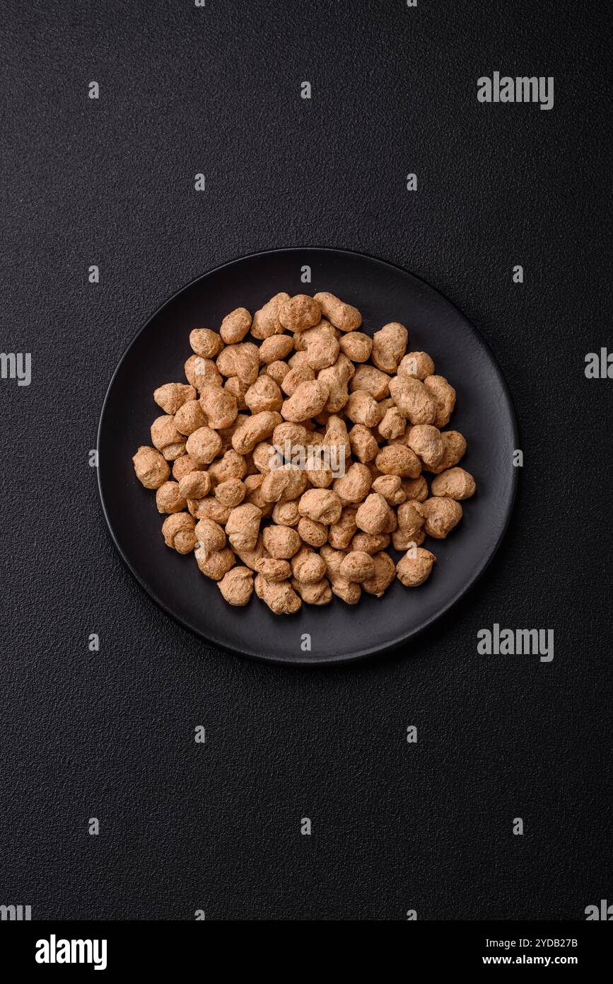 Dry soybean meat pellets, diet food for vegan and vegetarian cuisine ...