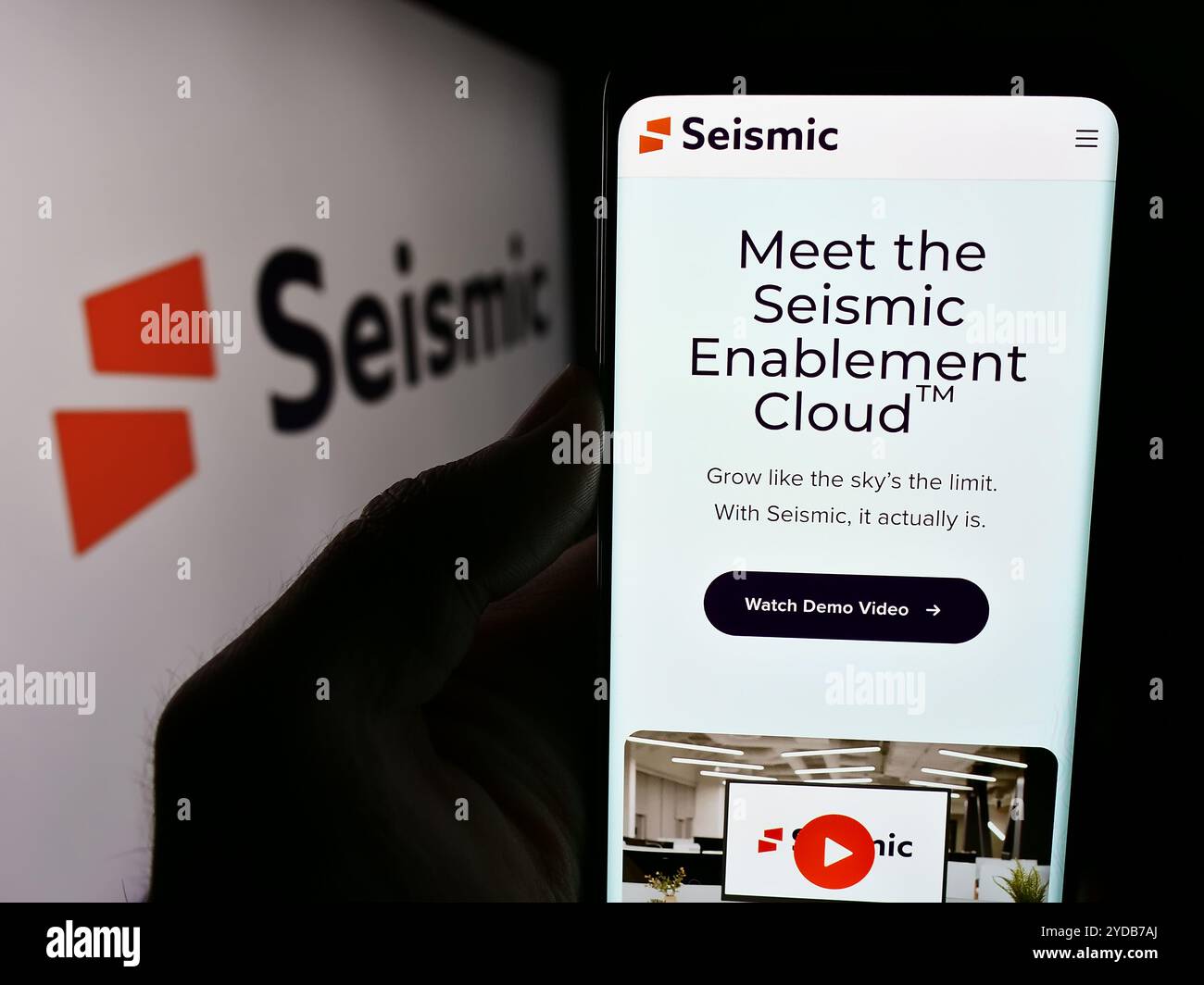 Seismic logo hi-res stock photography and images - Alamy