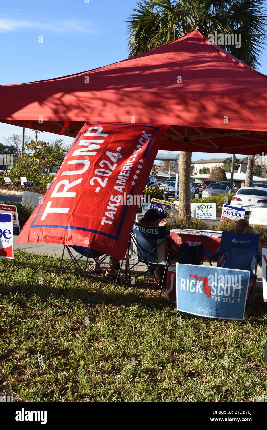 Political signs in florida hi-res stock photography and images - Alamy