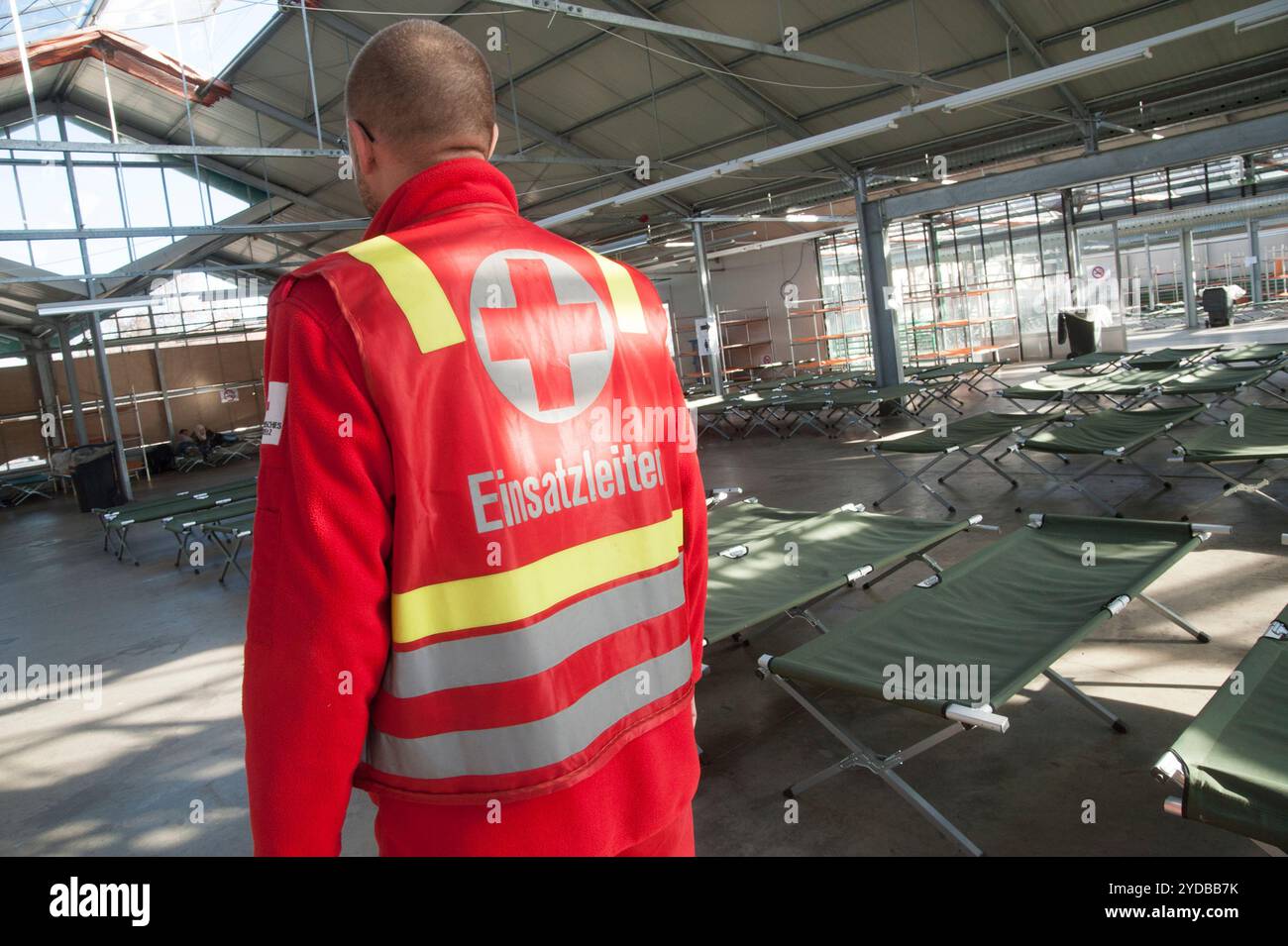Volunteer emergency service hi-res stock photography and images - Alamy