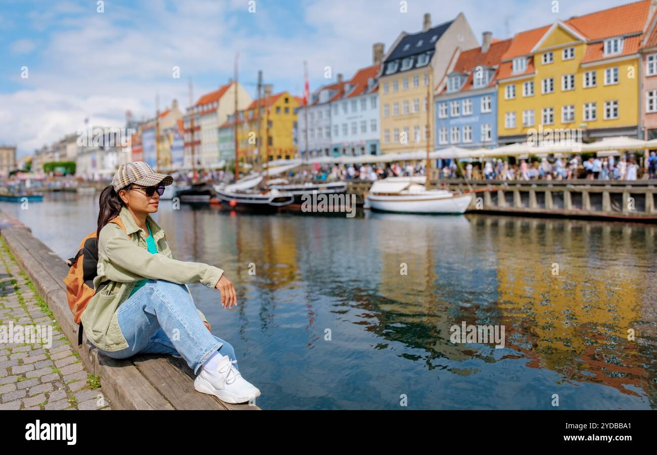 Harbor moment hi-res stock photography and images - Alamy