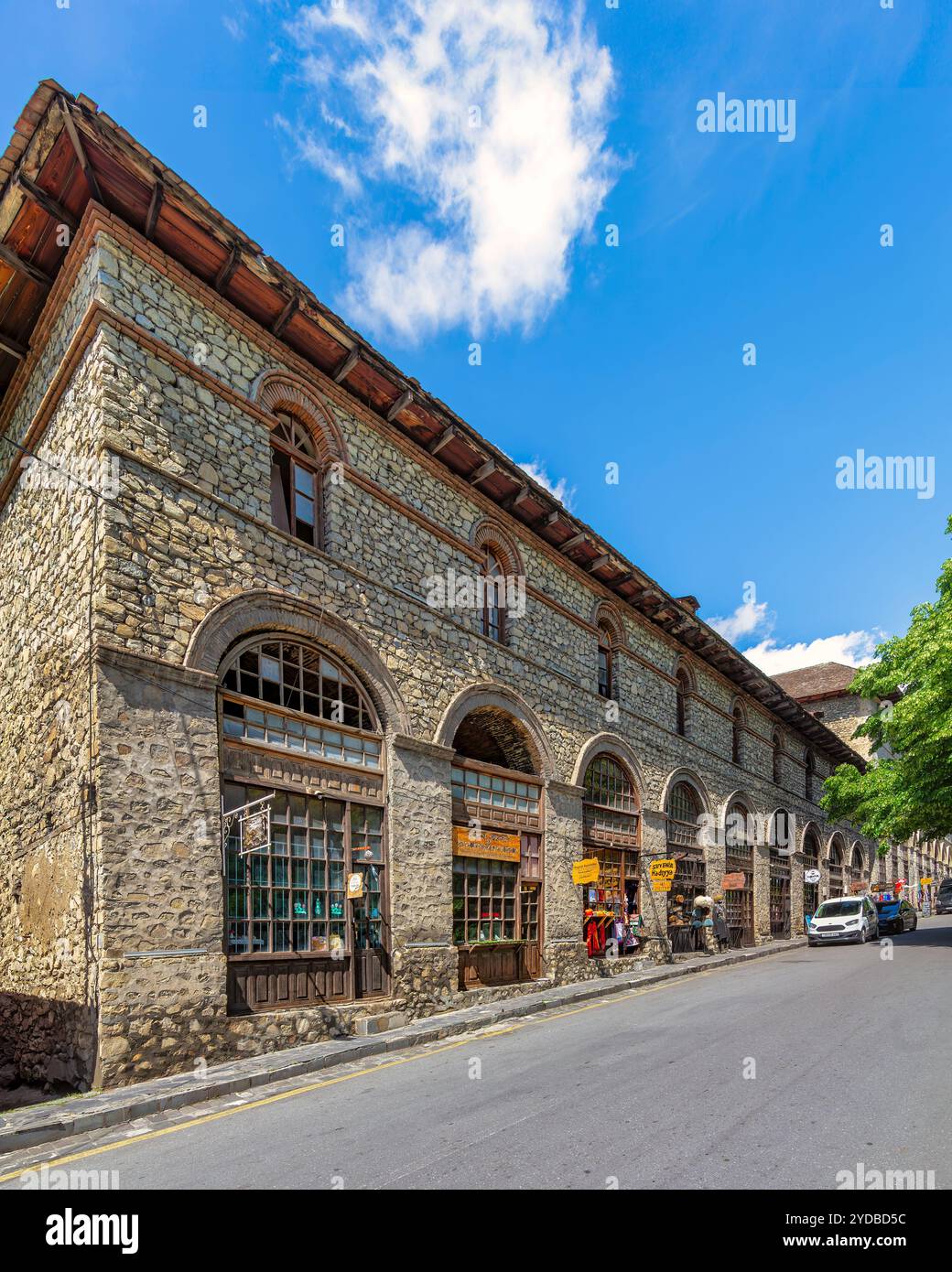Arched upper windows hi-res stock photography and images - Alamy