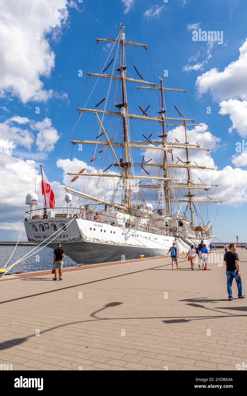 Polish sailing ship Dar Mlodziezy in Gdynia (Poland Stock Photo - Alamy