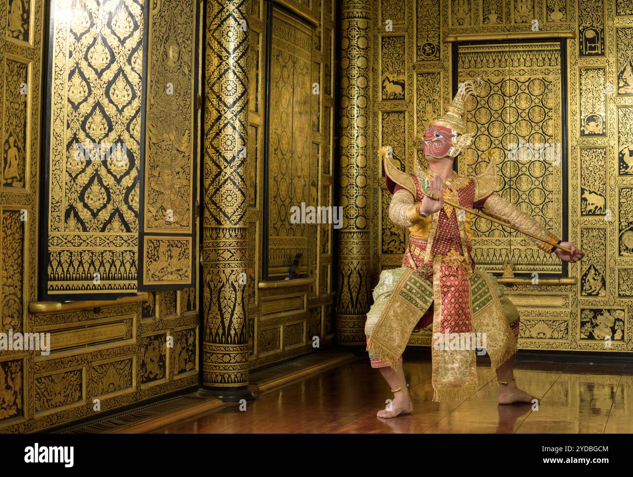 Khon, Is a classic Thai dance in a mask. This is giant and he is the ...