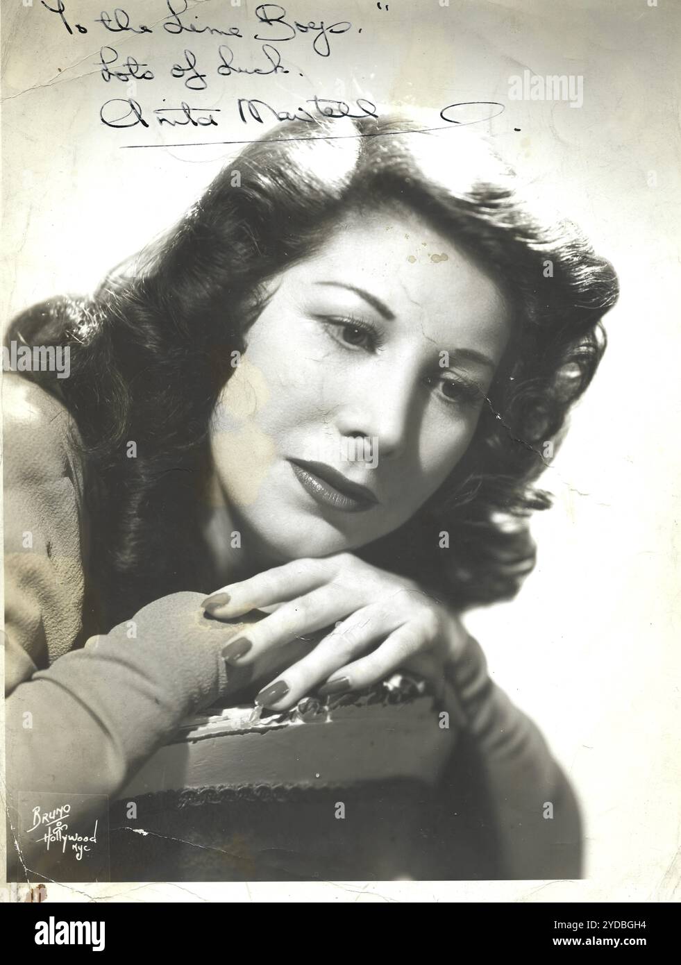 Anita martell 1940s juggler hi-res stock photography and images - Alamy