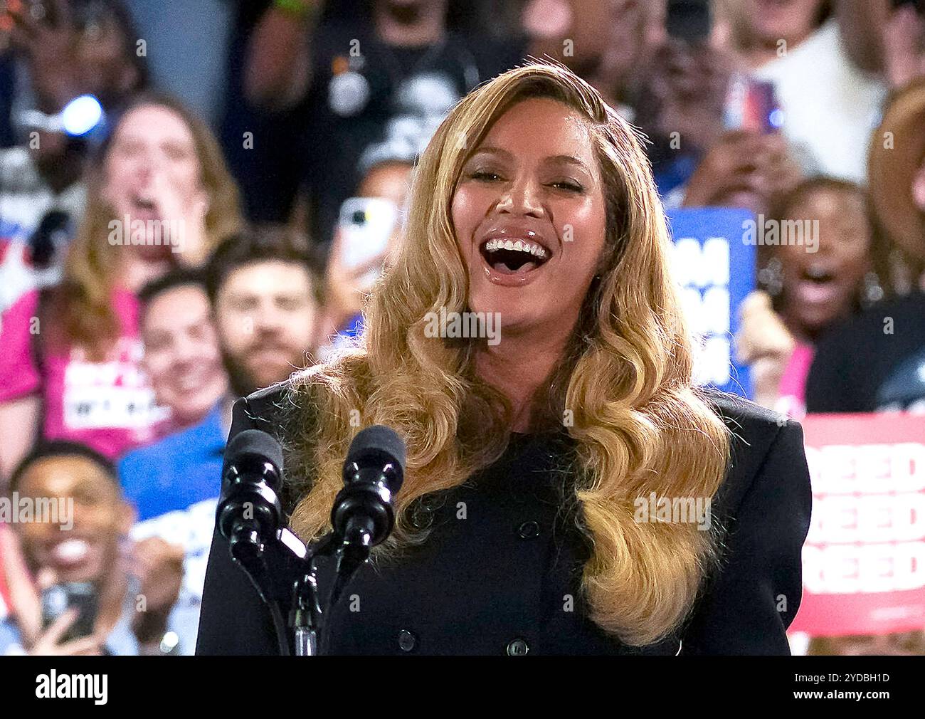 Houston, USA. 25th Oct, 2024. Beyonce onstage during a campaign event ...